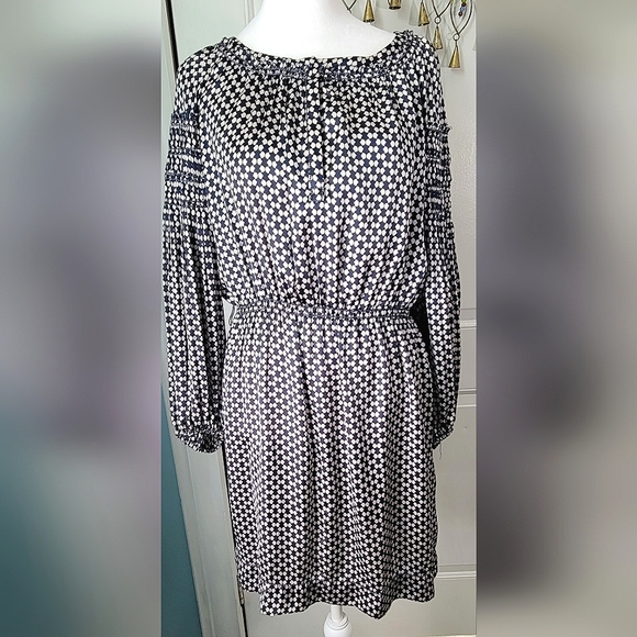 Max Studio | Dresses | Max Studio Midi Dress Womens S Cream Navy ...